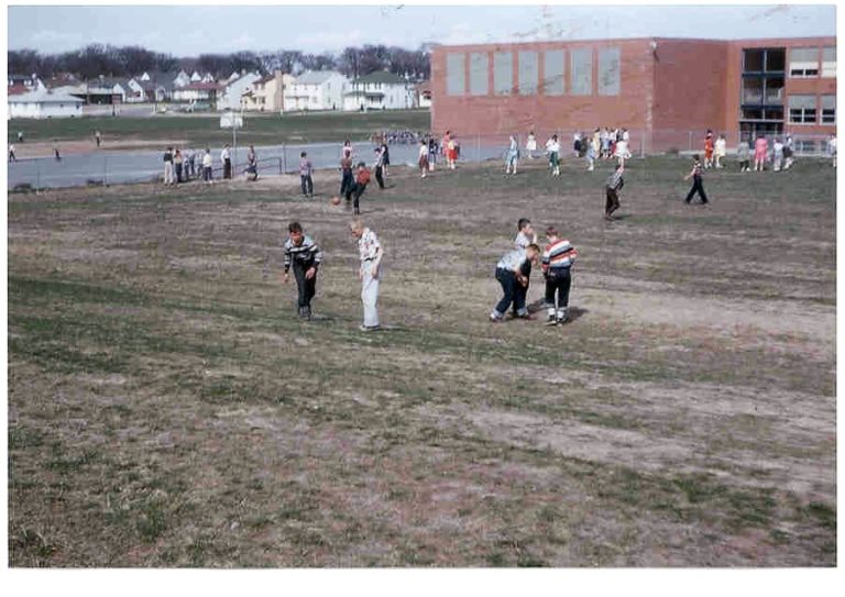midvale-school-playground-1950s – WESTMORLAND HISTORY
